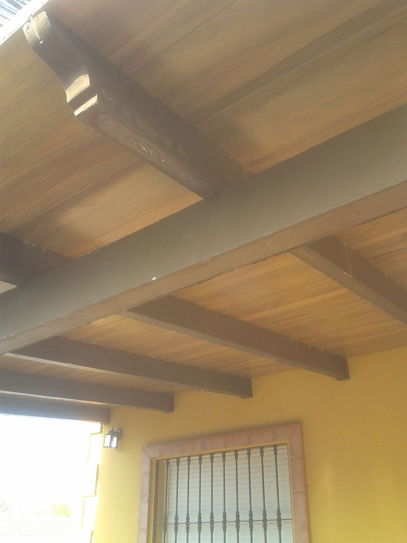 Construcción de techo de losa imitación madera – Presupuesto obras Málaga